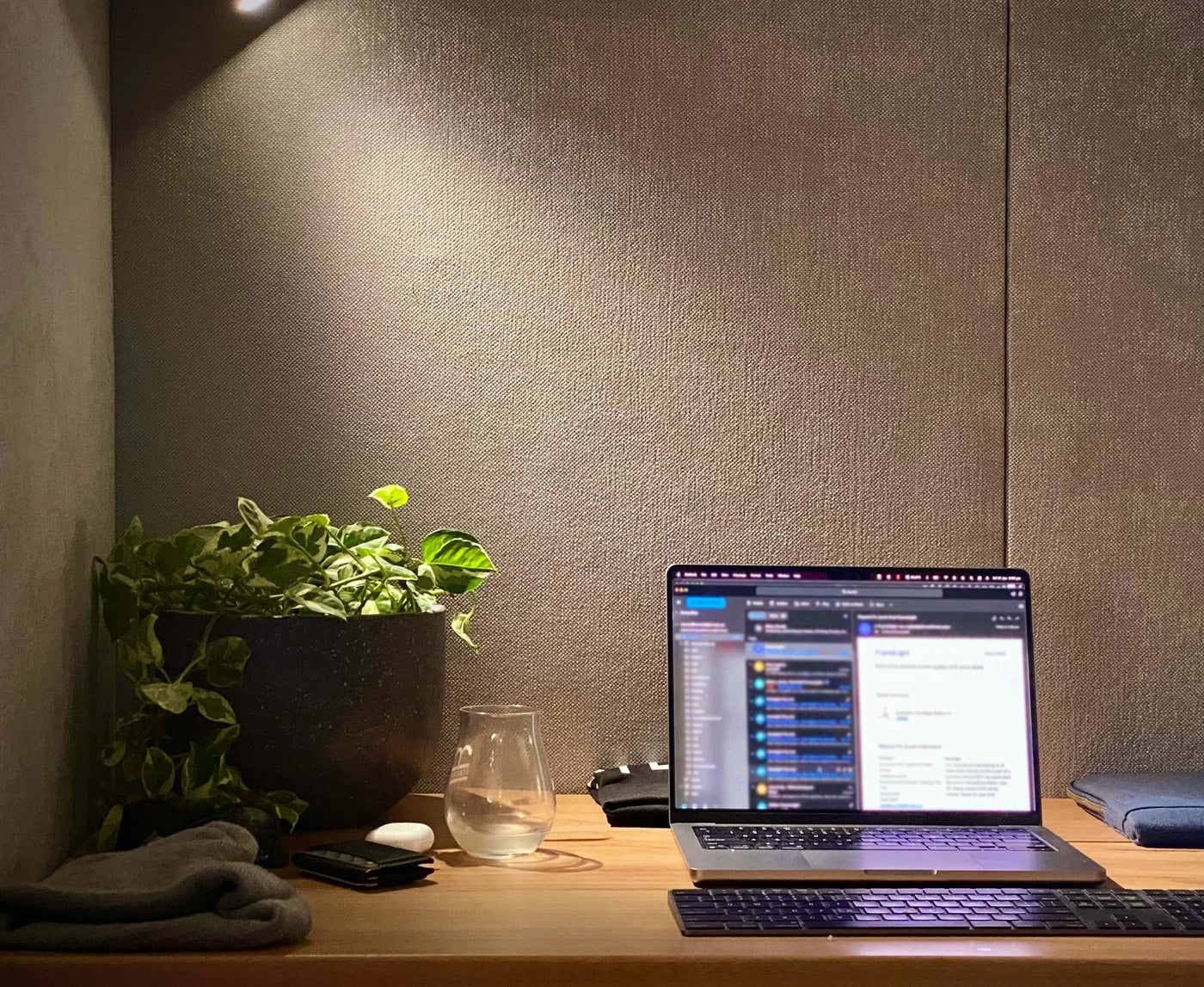 Contact Us - FrameLight